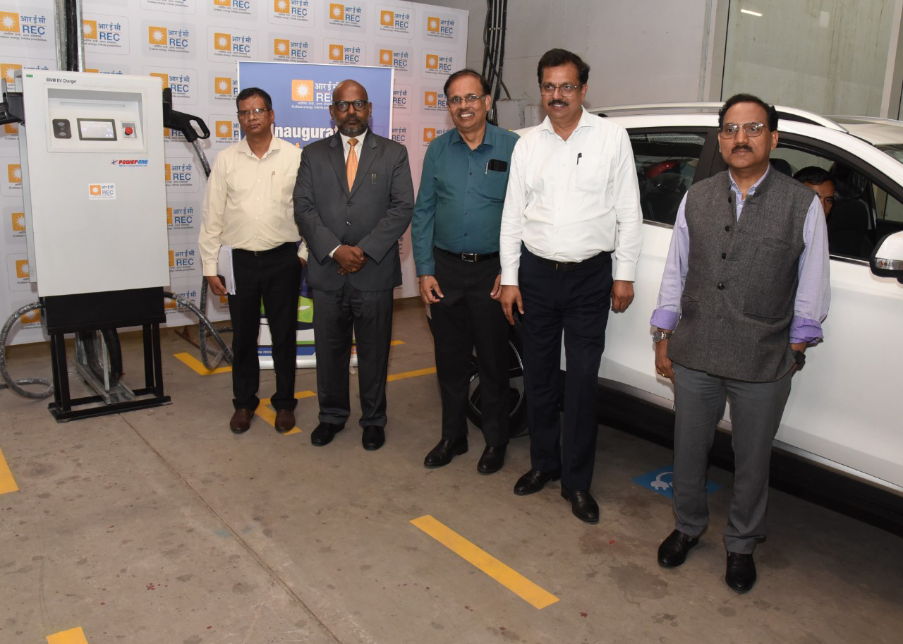 REC CMD flags off first fleet of Electric vehicles; targets 100% EVs by ...